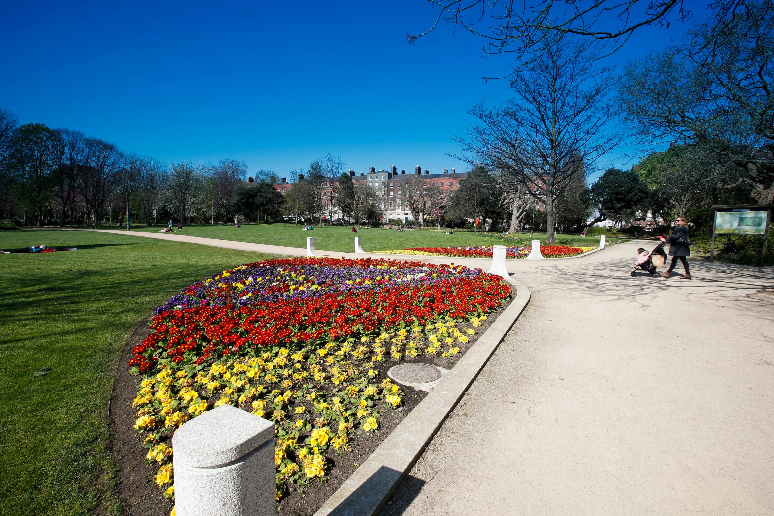 Merrion Square Park (Páirc Cearnóg Mhuirfean) – Dublin City Film Office
